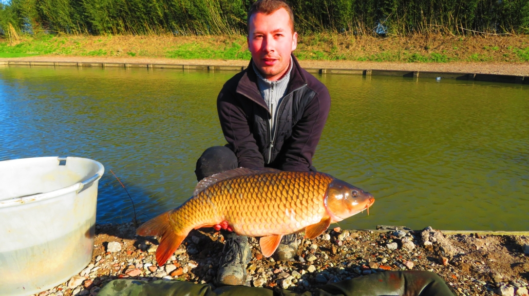 Karperuitzet vijver 3 en 5 - Visvijver "De Biesbosch"